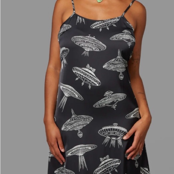 Black Friday | Dresses | Ufo Print Black Dress | Poshmark